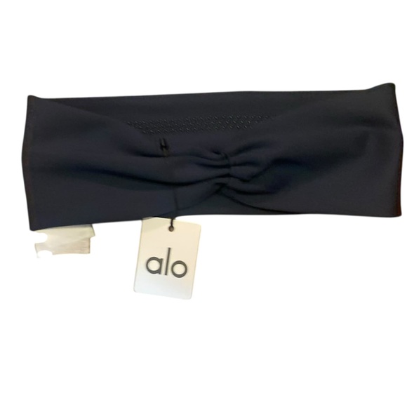 ALO Yoga | Accessories | Nwt Alo Yoga Airlift Headband Navy | Poshmark